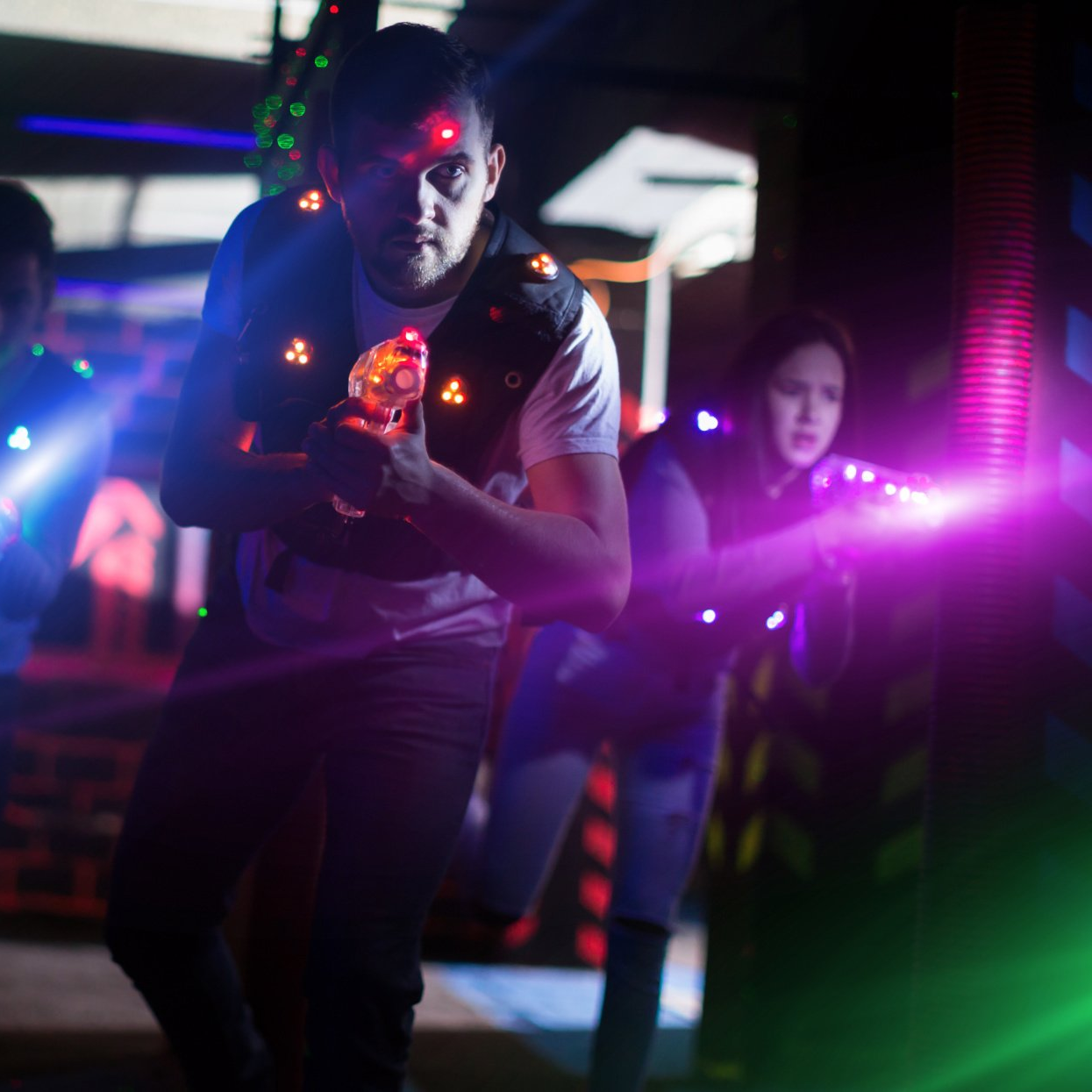 Différence Entre Laser Quest Et Laser Game – VRIMCA